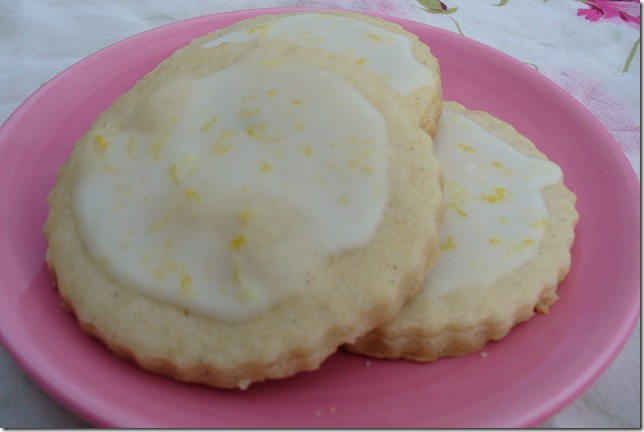 Tuffet: Mama’s Little Baby Loves Shortnin’ bread!